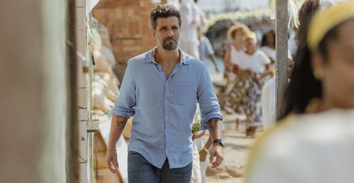Santo Nova Série Da Netflix Com Bruno Gagliasso Ganha Trailer E Cartaz
